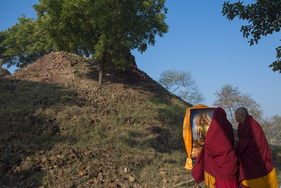 Visit to the Stupa in Sankisa, UP, India | The 14th Dalai Lama